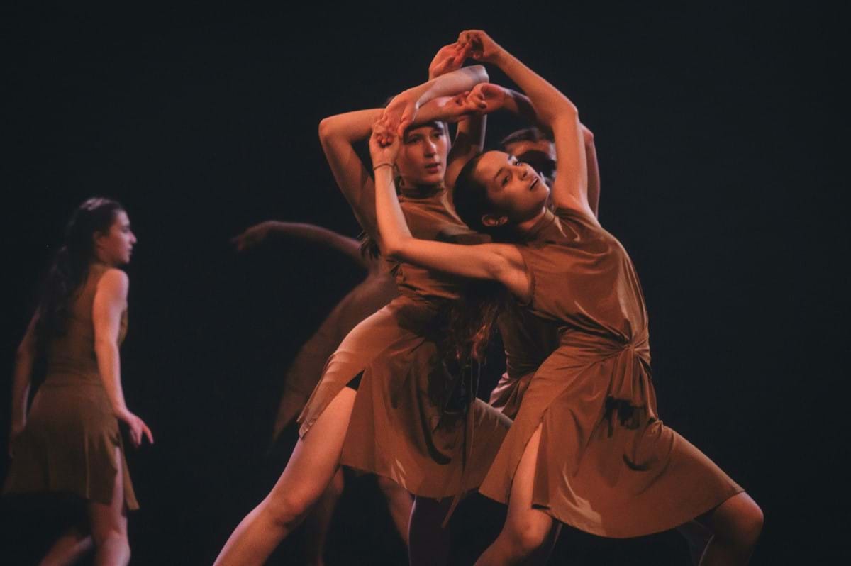 Troupes de danse contemporaine | L'École de danse de Québec